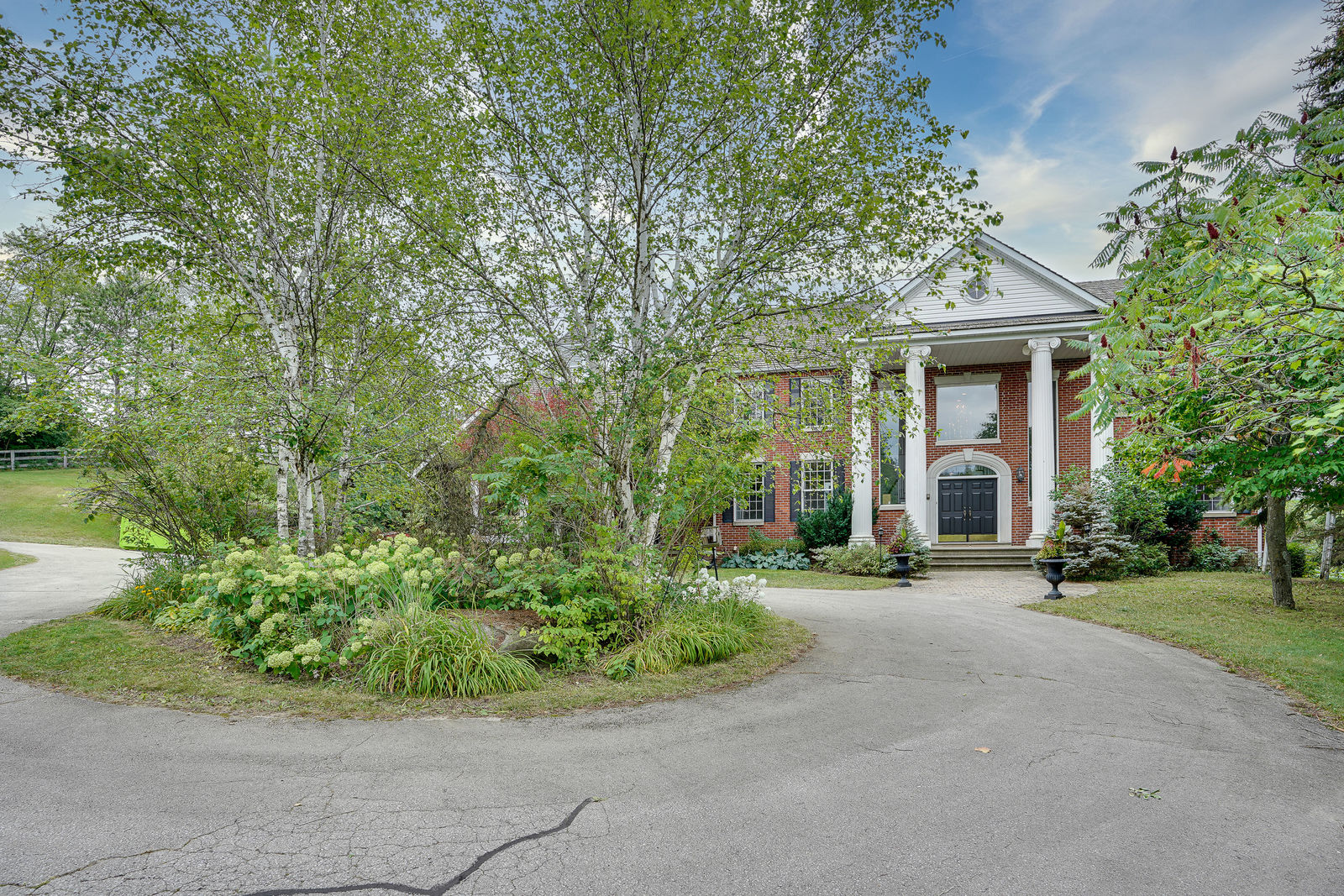 Welcome to Caledon Manor