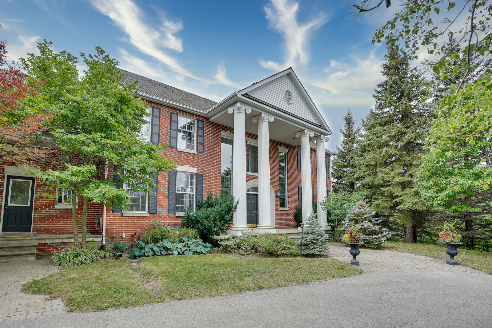 Welcome to Caledon Manor